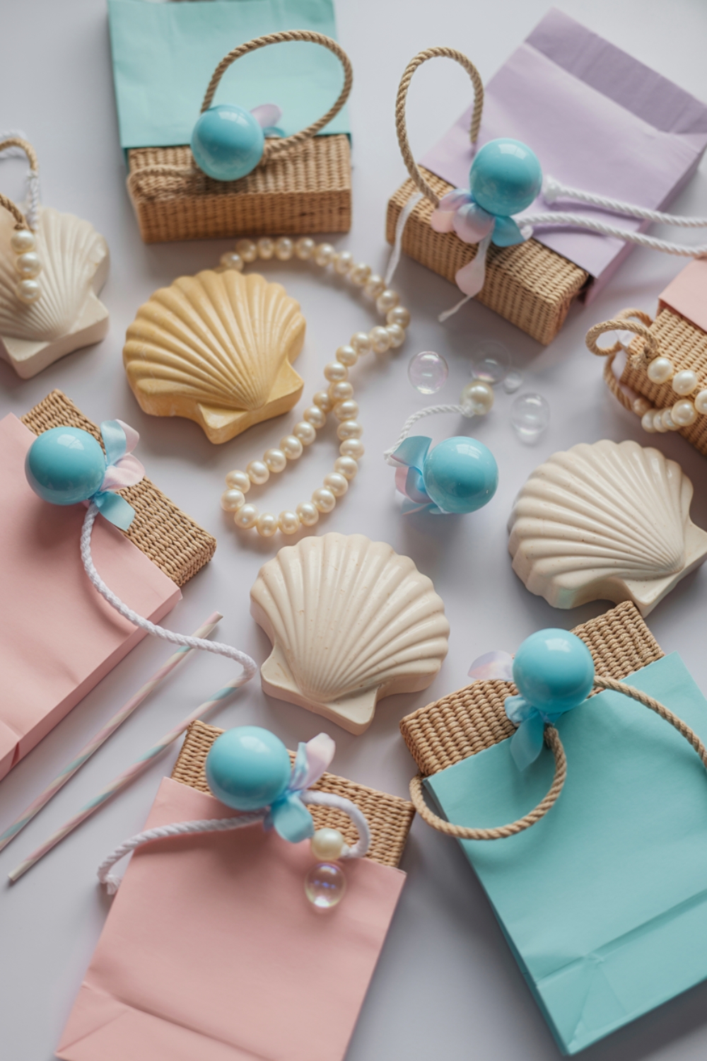 Mermaid Party Guide: Baby Showers, 1st Birthdays, Cakes + Desserts ...